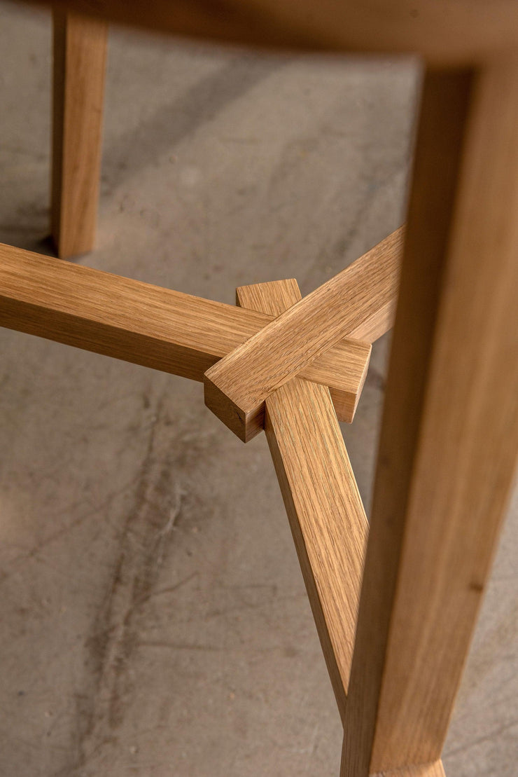 Conti Bar Stool – Martelo and Mo